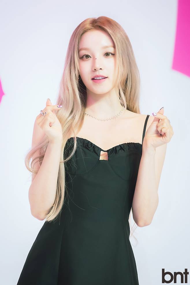 Bnt포토 여자아이들 우기 러블리 눈빛