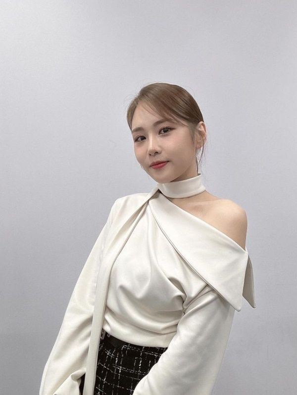 트로트 가수 해수 사망sns 댓글창 폐쇄→팬카페 애도 물결 St이슈