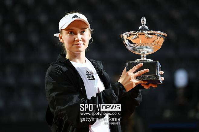 리바키나 Wta 투어 로마오픈 우승칼리리나에 기권승