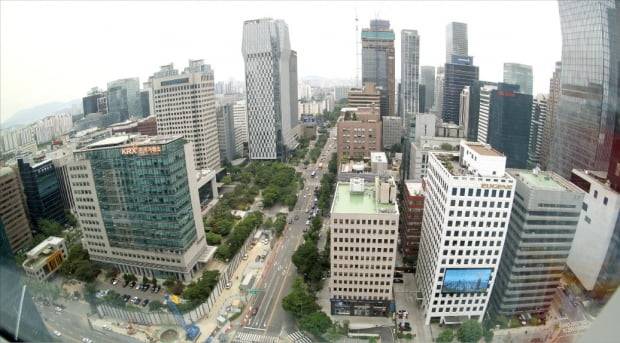 여의도 금융지구 용적률 1200맨해튼처럼 마천루 선다