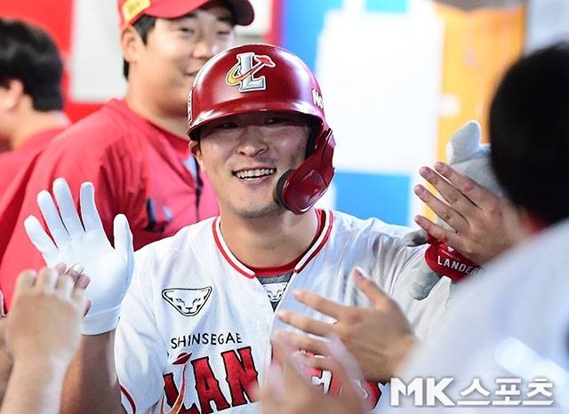 아픈데 티 안 내 그래서 마음이” 골절인데 참고 뛴 구원왕 출신 3할 외야수 어린왕자는 안타깝다 Mk현장