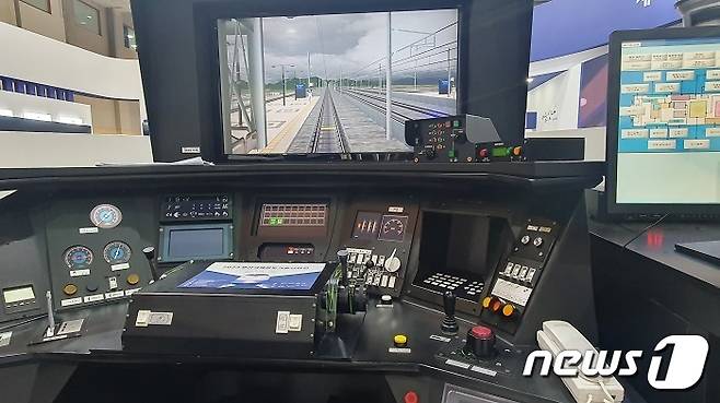 50량·770m 장대열차로 화물경쟁력 챙기는 코레일 철도기술산업전