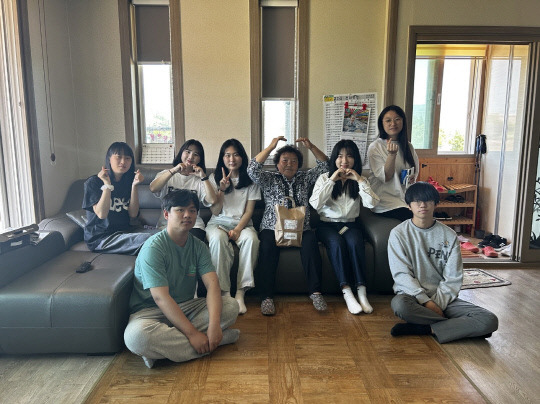 예산 삽교고 홀몸 어르신을 위한 학생들의 따뜻한 손길
