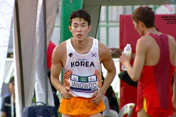 세단뛰기 김장우 亞선수권 동메달8년 끊긴 메달 맥 이었다