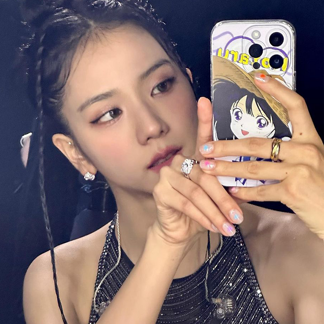 열애설 나자 초고속으로 인정한 인간 명품 삶은영화