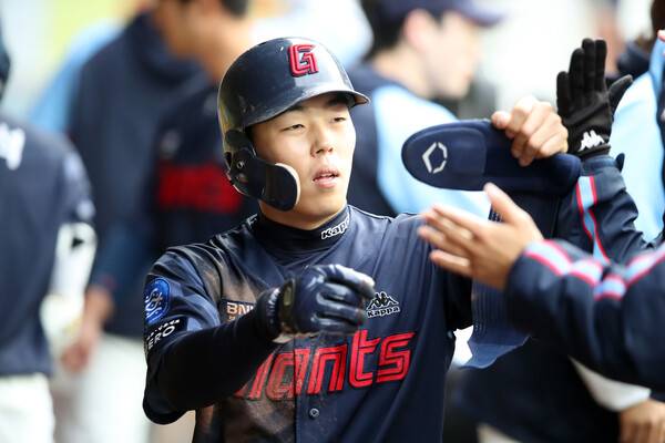 롯데 손가락 부상 회복 고승민 1군 콜업김민수 말소