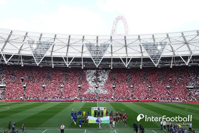 [EPL 리뷰] '1명 퇴장' 웨스트햄, '엔조 PK 실축+카이세도 PK 허용' 첼시에 3-1 승...워드 프라우스 2AS