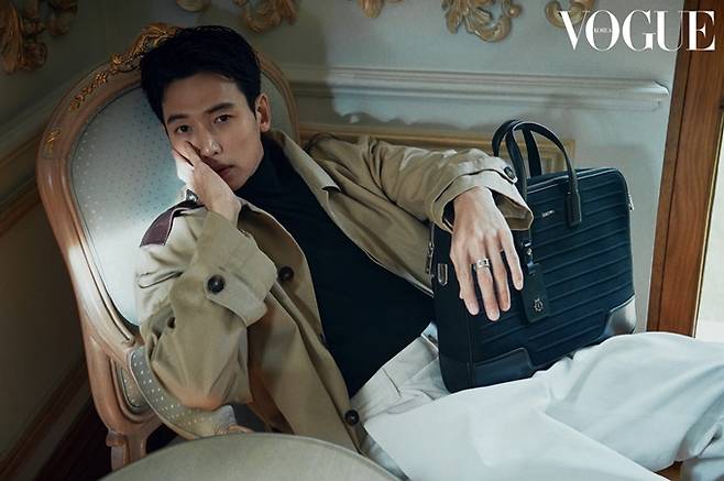 정경호 어느덧 데뷔 20주년 더욱 깊어진 유러피안 클래식 댄디룩 패션엔