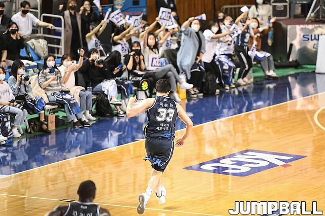 ‘한 지붕 두 가족’ BNK·KCC, 사직체육관서 공생할 수 있을까?