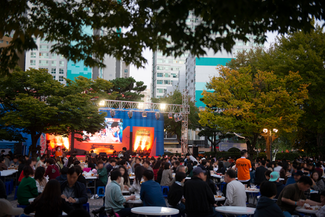 부산 도심서 즐기는 수제 맥주 축제20년 전통 허심청브로이 옥토버페스트