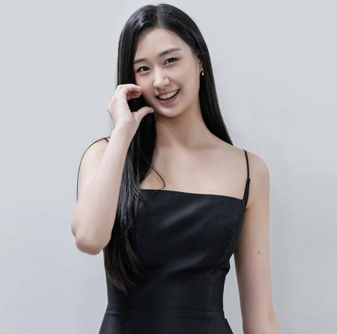 왜 이렇게 예쁜가 했더니톱스타 엄마 닮아 예쁜 신인 여배우 필더무비