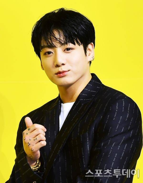여친아미방탄소년단 정국 쿨한 열애설 셀프 공식입장 St이슈