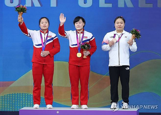 아시안게임 5년 공백 무색한 북한 전체 메달 수 2018년에 근접