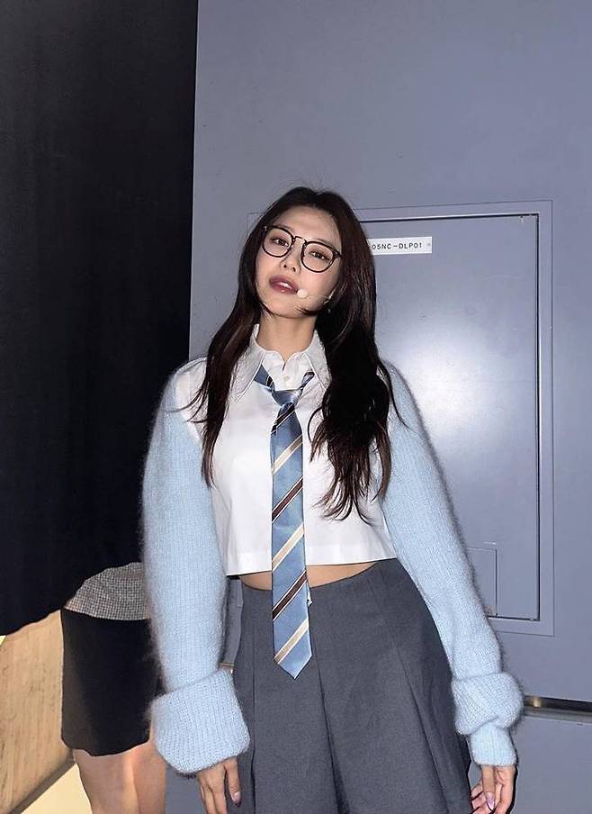김희애·윤아·정려원·이시영·수영 멋스러운가을템 니트 스타일 13 패션엔
