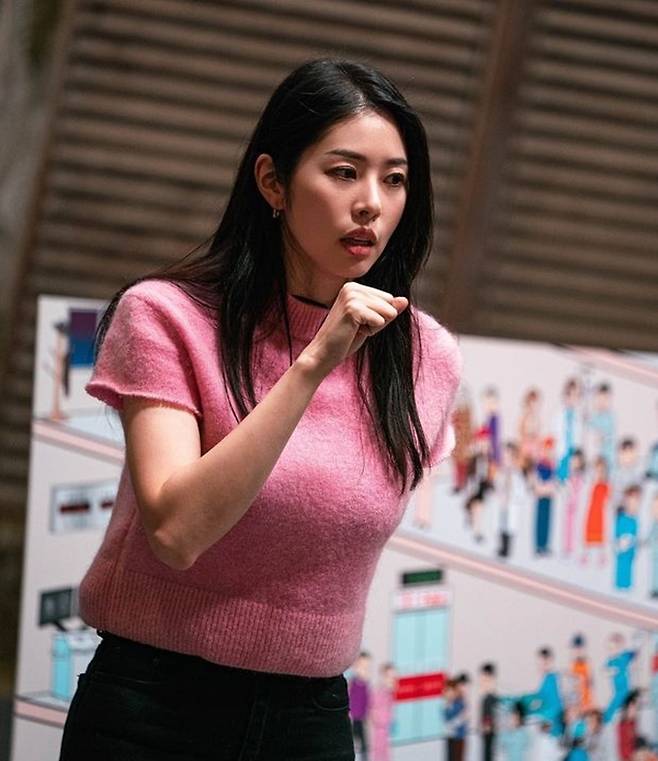 ‘데블스 플랜 서동주 블랙과 레드의 지적 미모 뇌섹녀의 예능 나들이룩 패션엔