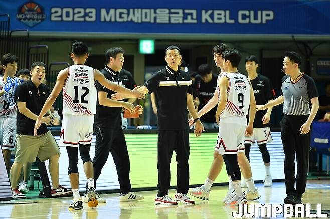 ‘nba 훈련 참관 정관장 최승태 코치 선수들 집중력 대단해 감독님께 감사하다”