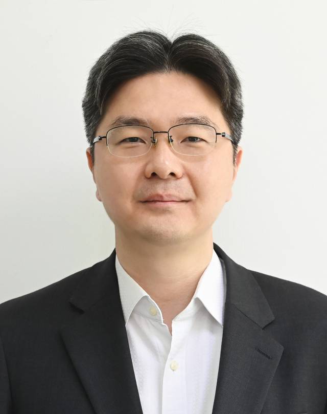 [여명]정치의 사법화, 사법의 정치화