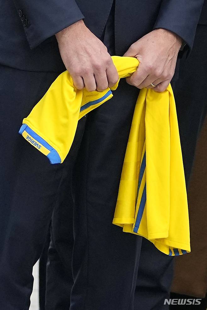 Eu 벨기에 총격 추모식서 불법 이민자 추방 강조