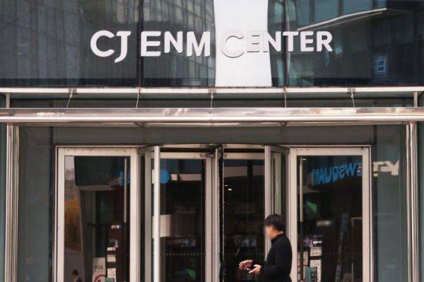 커머스는 좋았는데…CJ ENM, 3분기 영업이익 70% 깎여(종합)