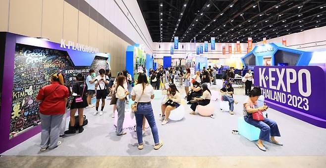 태국서 K 박람회 2만7000명 몰려2500억 수출상담