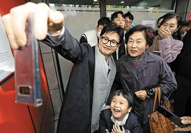 수도권 출마 비례로 총선 지휘 與의 ‘한동훈 활용법