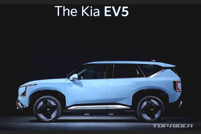 기아 EV5 국내 출시 앞서 중국 가격 공개, 2700만원대 보급형 | 탑라이더