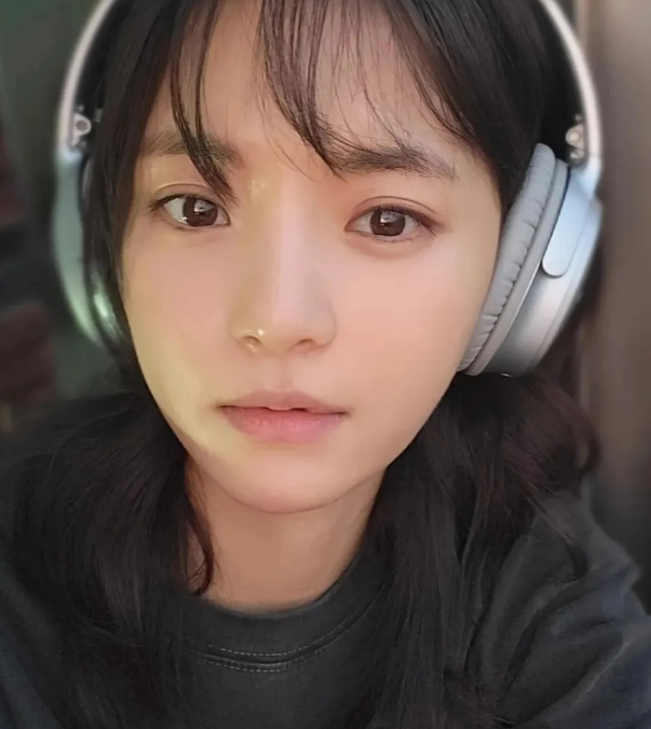 너무 예뻐 인기도 많았는데 배우 변요한을 짝사랑했다는 유명 여배우 스포엔 뉴세이