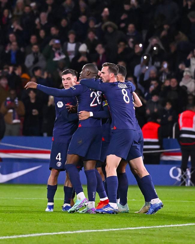 [리그앙 리뷰] '이강인 휴식→챔스 청신호' PSG, '미나미노 골' 모나코 5-2 대파…음바페 1골 1도움