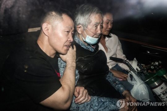 ‘인권 범죄 후지모리 前페루 대통령 석방…페루 여론 “환영” Vs“정치적 석방”
