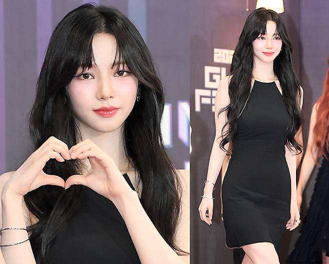 카리나 ‘허리 소멸 직전 눈길을 끄는 컷아웃 홀터넥 원피스 우아한 올블랙 패션 스타와 패션