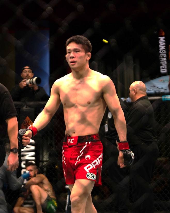 ‘ufc 데뷔전 승 스타트 끊은 박현성 ‘포스트 정찬성은 욕심내긴 아직 이르죠” Ss인터뷰