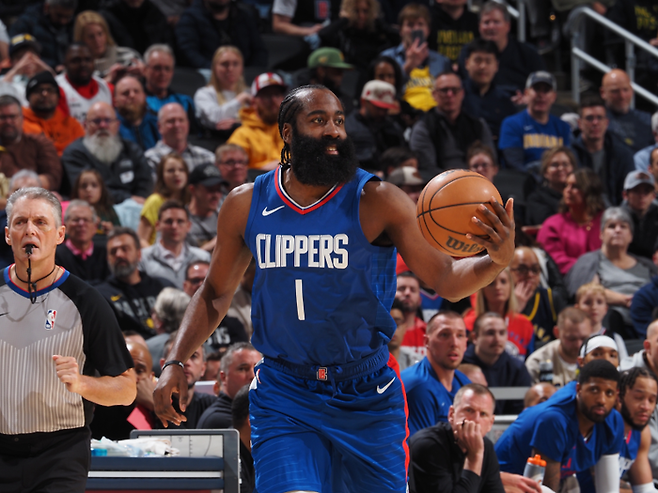 ‘하든·레너드·조지 90p 합작 클리퍼스 인디애나 잡고 파죽의 8연승 Nba