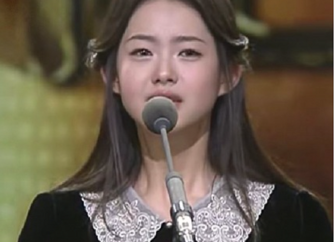 무지하게 예뻐 15살에 앙드레김 최연소모델 된 배우현재 모습 어썸클