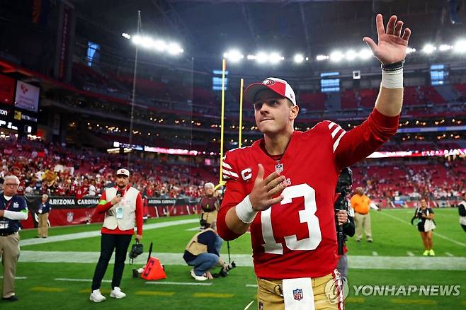 드래프트 꼴찌 쿼터백 퍼디 Nfl 사상 첫 8관왕 도전
