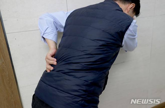 고작 10분 걸었는데다리 저리며 쥐어짜는 고통 왜