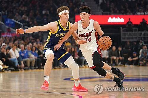 Nba 버틀러 없어도 강하다 마이애미 골든스테이트 제압하고 4연승 성공