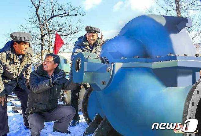북한 당 전원회의 결정 관철 강조더 큰 승리로