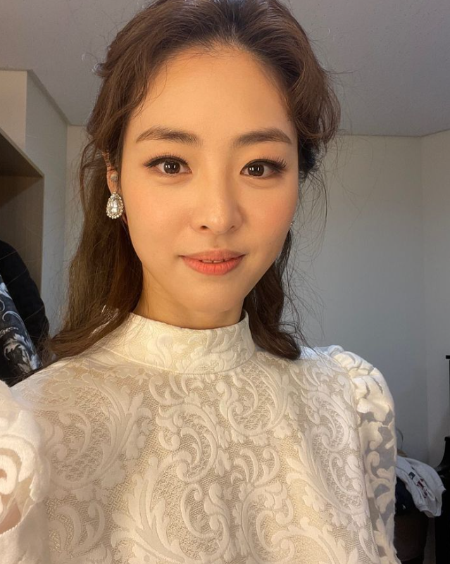 조용히 ♥결혼한 37세 이연희결혼3년만에 반가운 소식 어썸클