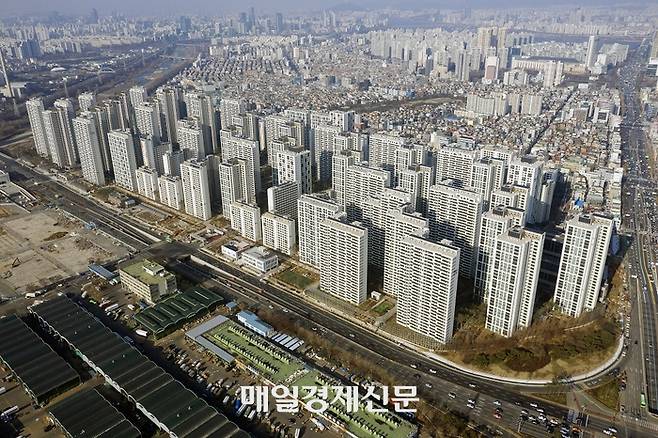 떨어지는 칼날 강남3구는 잡아야지”송파 헬리오·파크리오 거래최다
