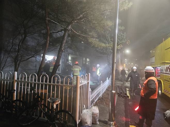 서울 양천·구로 3만 8천 가구 밤새 난방 중단복구 작업 중