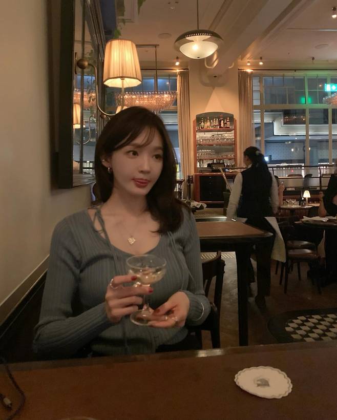 강민경 청순섹시압도적 인형 비주얼