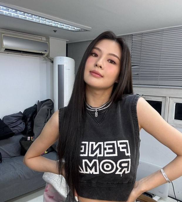 이선빈 ️ 이광수 연애 6년 만에 전한 소식 스포엔 뉴세이