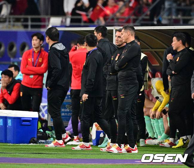 052 48년 역사창조 中 16강 진출 확률 中 훈련 모두 포기