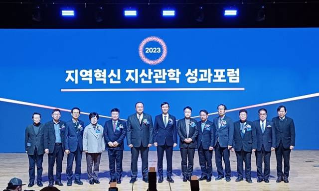 경기도의회 소식 교복 통합지원 사업 매뉴얼화 필요