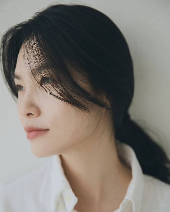 미지의 자아 탐험 정체성 발견의 여정 정나영 작가 청년타임스