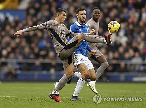 히샬리송 멀티골 토트넘 94분 통한의 실점에버턴 원정서 2 2 무승부 Pl 리뷰
