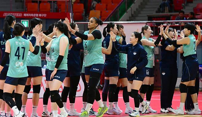 '無 용병' 분투했지만...'20연패' 페퍼저축은행, 여자부 최다 연패기록 타이