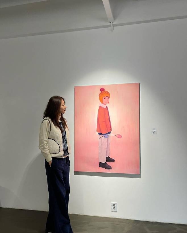조윤희 조각 같은 미모 우아한 분위기 자랑한 재킷 조거 팬츠룩 스타와 패션