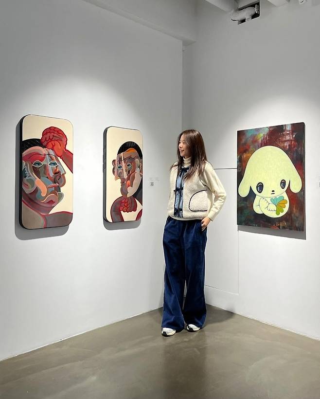 조윤희 조각 같은 미모 우아한 분위기 자랑한 재킷 조거 팬츠룩 스타와 패션