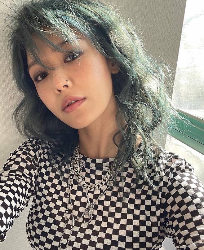 소녀시대 수영 독특한 블루그린 헤어 스타일힙스터 변신 뷰티는 내운명